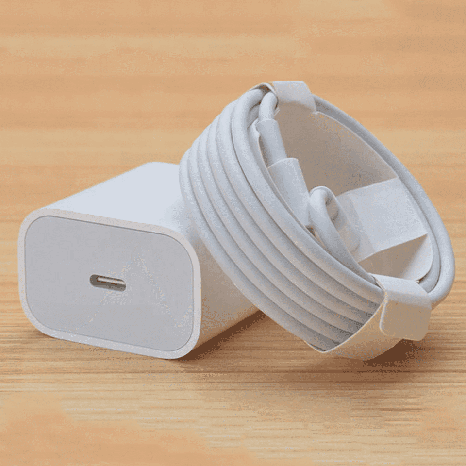 Stenski hitri polnilec USB-C z kablom lightning (iPhone) - trico.si